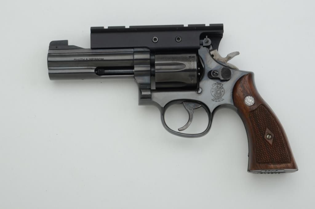 Smith & Wesson Model 16-4 DA revolver, .32 Magnum cal., 4” barrel, blue ...