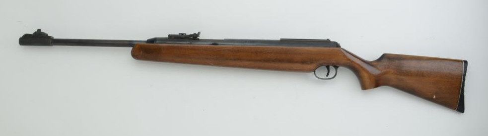 Rws Diana Model 48 Pump Air Rifle 177 Cal Wood Stock 946972 Shows Long Storage From An Est