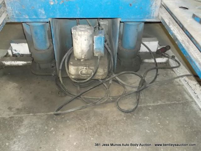 CHIEF EASY LINER FRAME STRAIGHTENING MACHINE 3-POST SERIAL # 800029