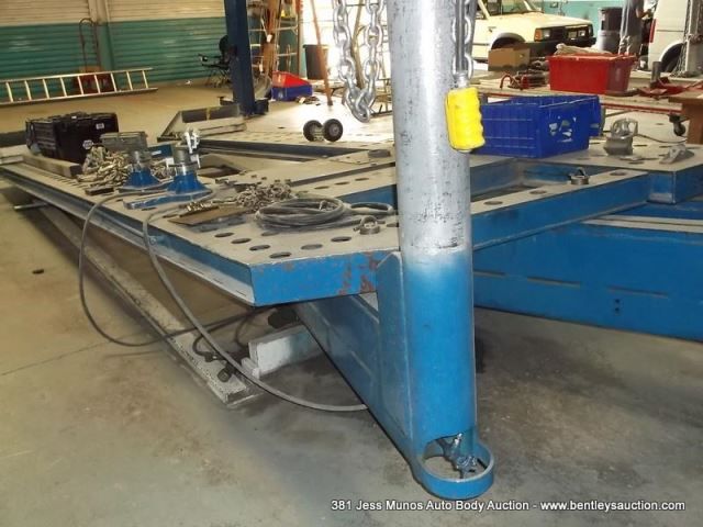 CHIEF EASY LINER FRAME STRAIGHTENING MACHINE 3-POST SERIAL # 800029