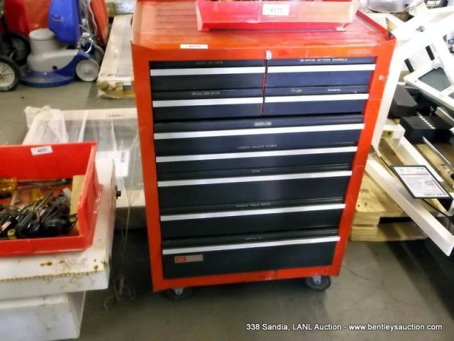 CRAFTSMAN 9 DRAWER ROLLING METAL TOOL BOX