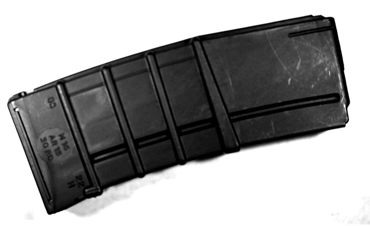 ( 5 ) CANADIAN MILITARY SURPLUS AR-15 5.56/223 30 ROUND POLYMER MAGAZINES