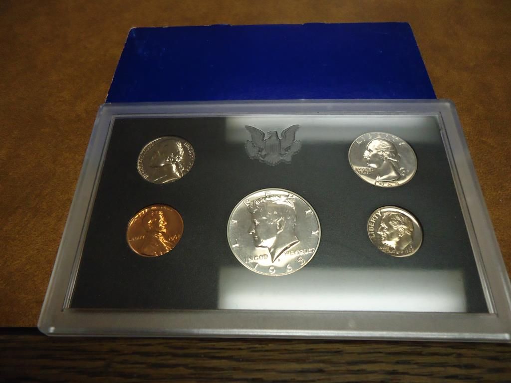 1968 US PROOF SET (WITH BOX) 40% SILVER HALF