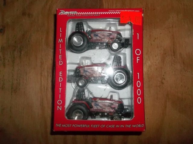 Roberts Pulling Team Tractors