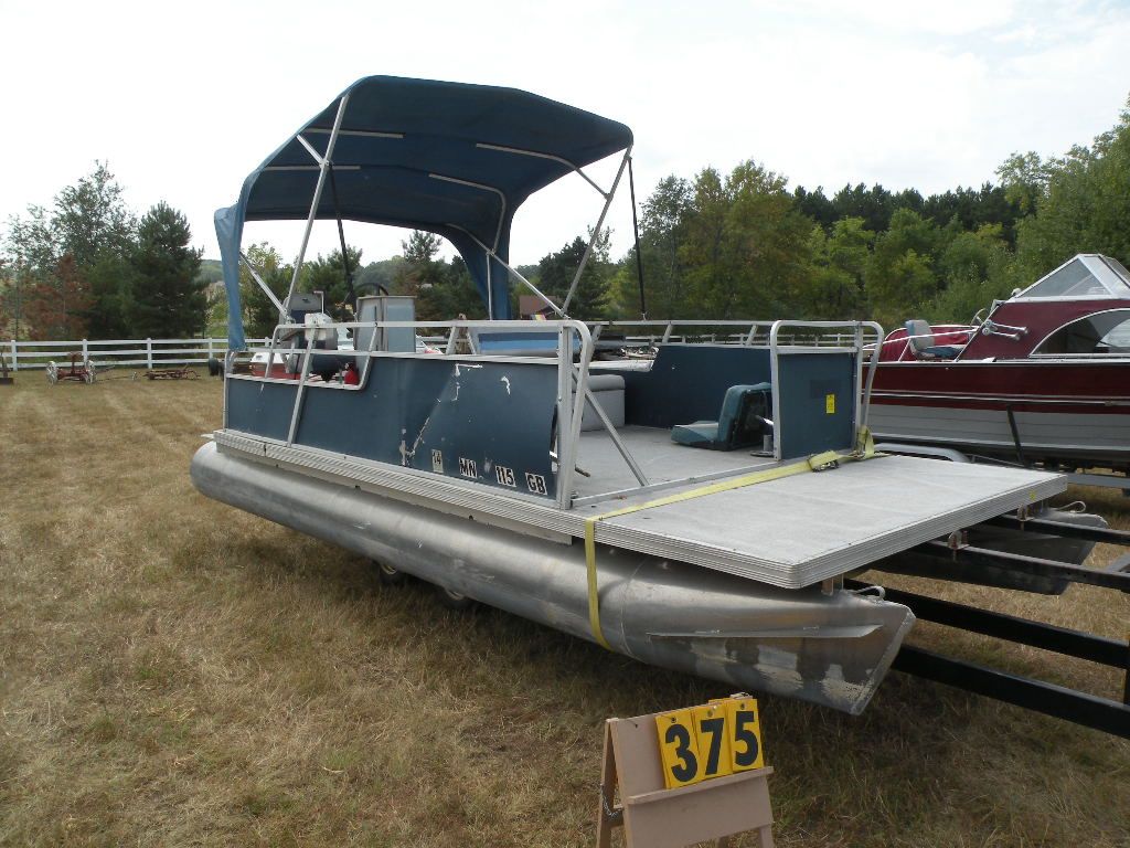1971 Kayot 20 ft pontoon 35 hp Johnson TRAILER NOT ENCLUDED unable to ...