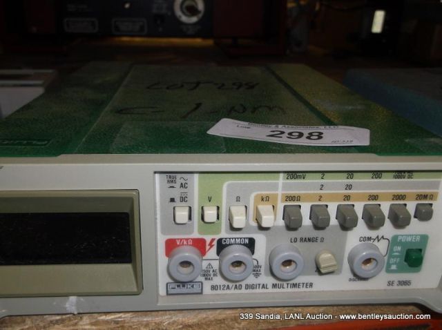 FLUKE 8012A DIGITAL MULTIMETER
