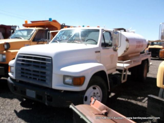 1997 Ford F800 Water Truck, 50,111 Miles VIN: 1FDNF80C8VVA05983 ...