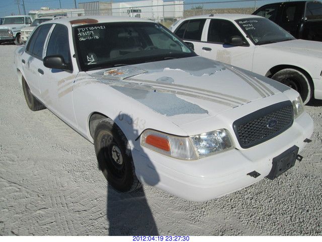 2001 - FORD CROWN VICTORIA
