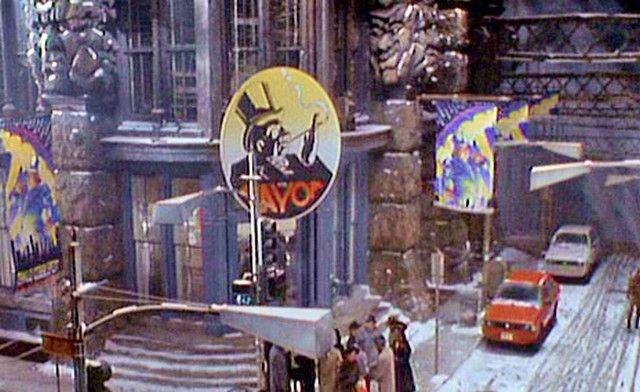 Batman Returns Oswald Cobblepot For Mayor (Danny DeVito) Collection