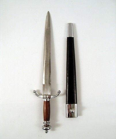 Pirates of the Caribbean Black Pearl Dagger Prop