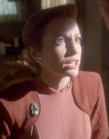 Star Trek: Deep Space Nine Bajoran Communicator Badge