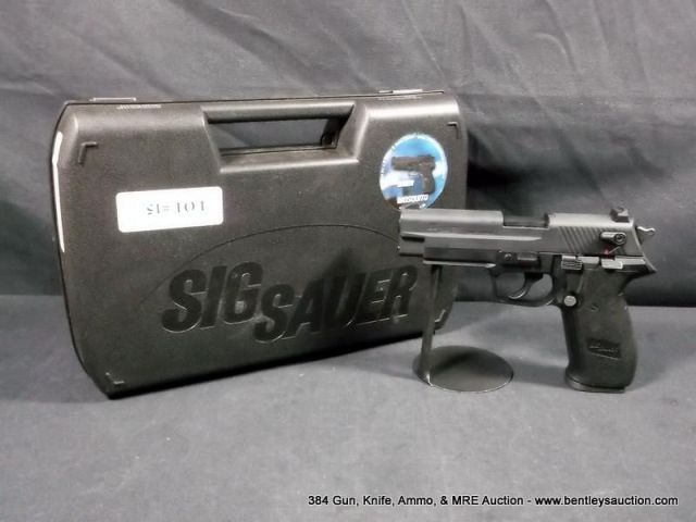 15 - SIG SAUER, CAL. 22LR, S/N A059646, EXETER, MOSQUITO, CLIP, CASE ...