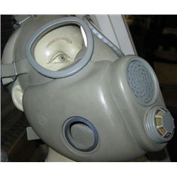 European Gas Mask With Bag