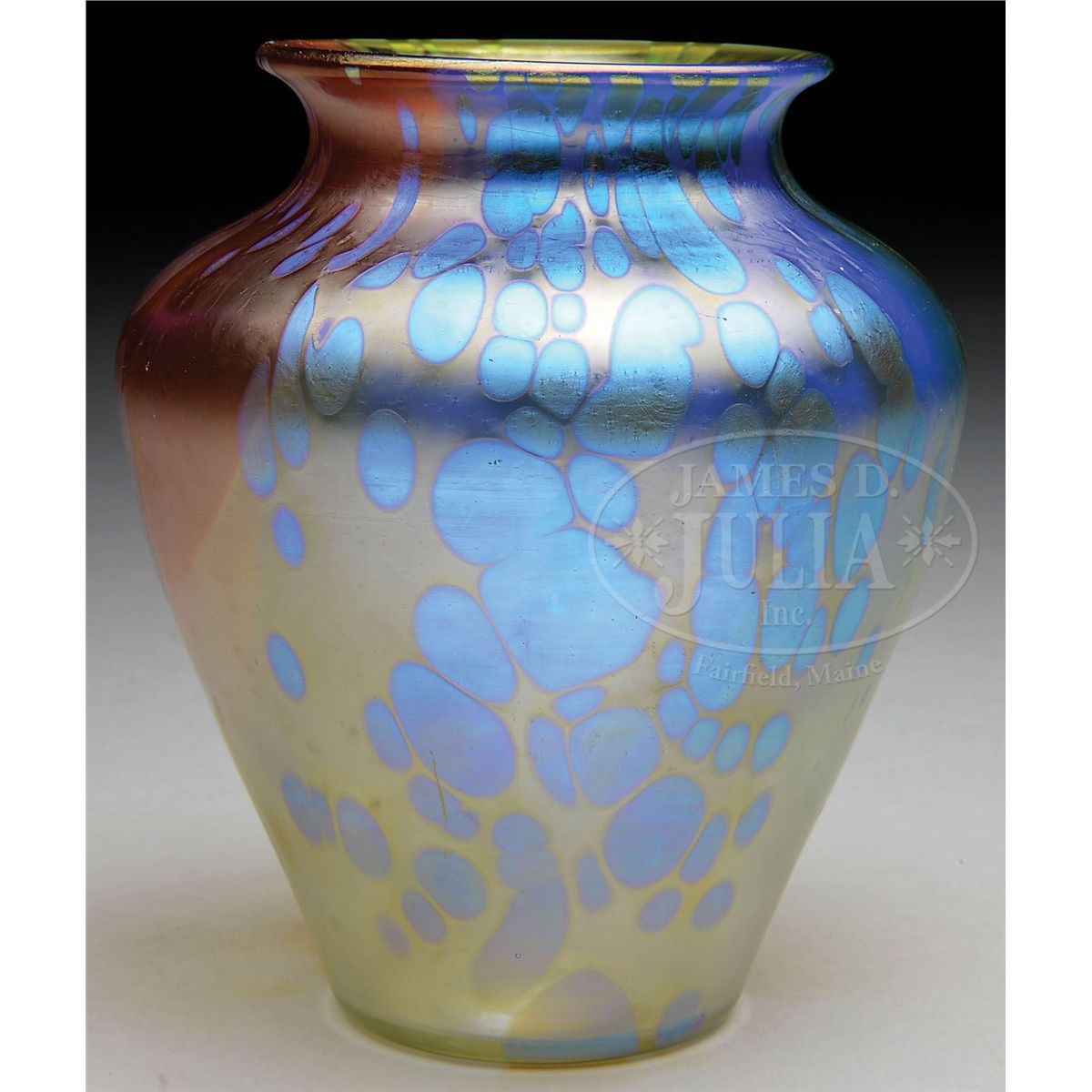 LOETZ PHANOMEN TRICOLOR VASE.