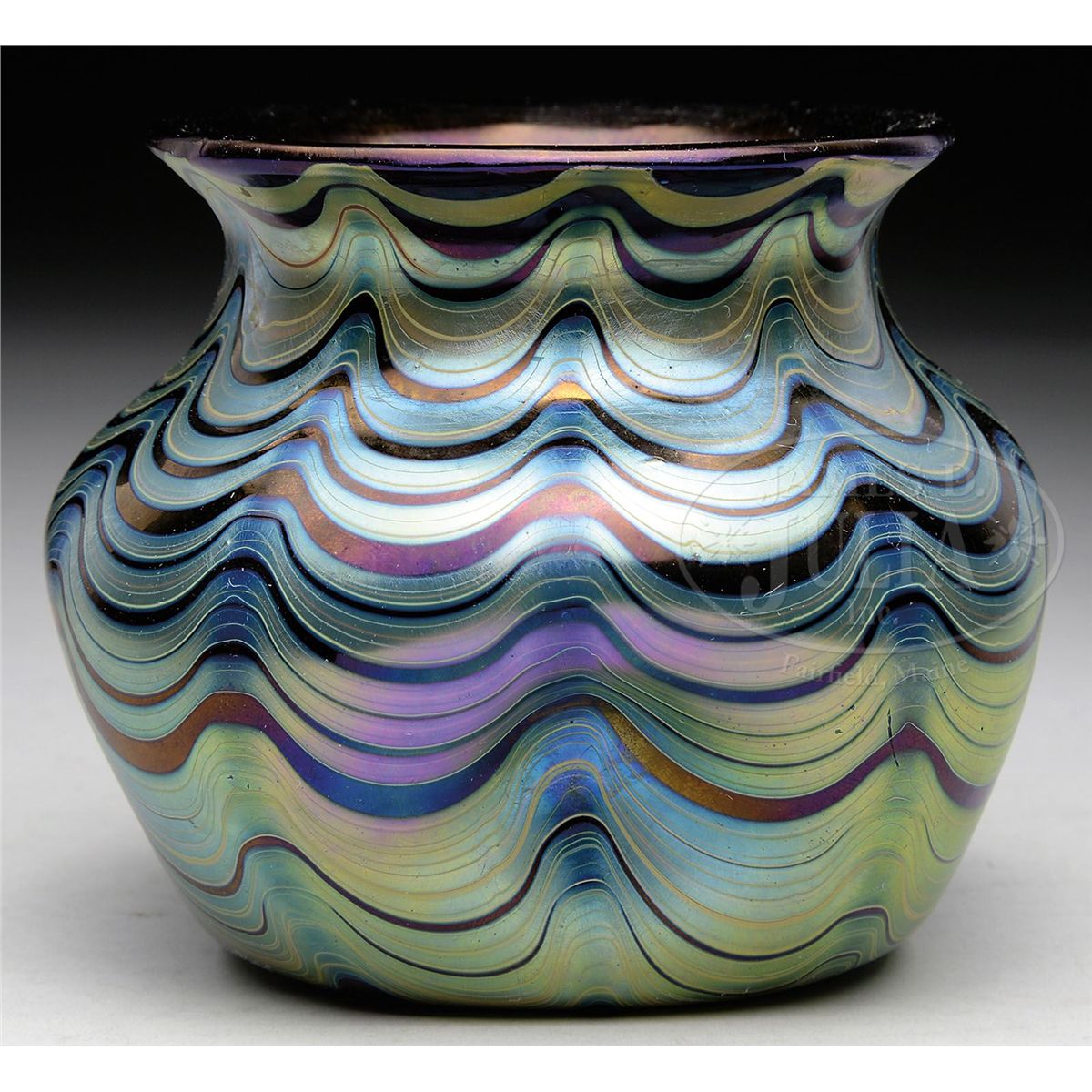 LOETZ PHANOMEN VASE.