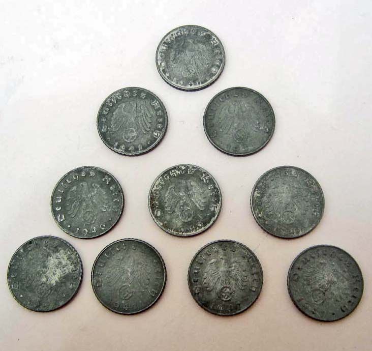 LOT OF 10 GERMAN NAZI COINS - 5 REICHSPFENNIG