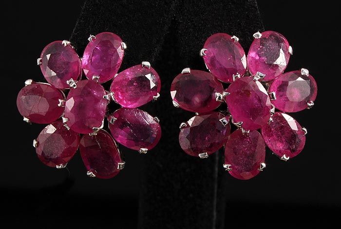 Cute Flower 4.95g Sterling Silver Ruby Earring 24.00ctw