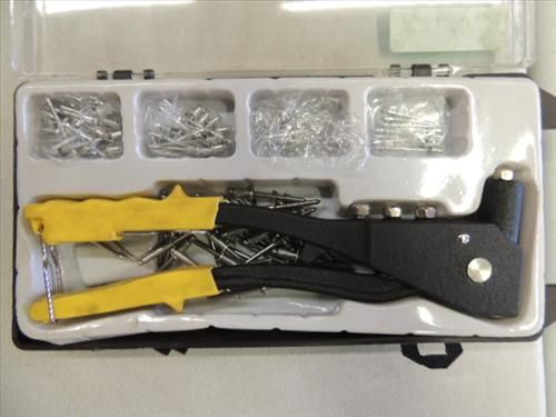 RIVET SET INCLUDES REVIT GUN & VARIOUS SIZED REVIT