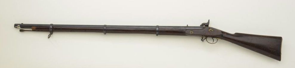 Enfield percussion musket, lockplate dated 1859, bored smooth to .75 ...