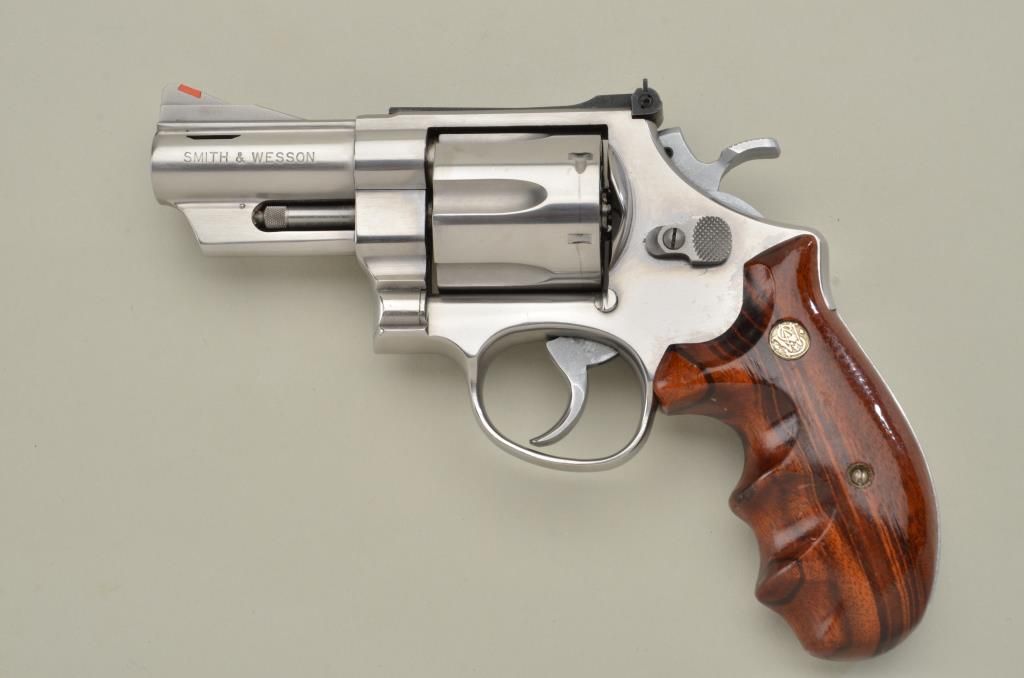 Smith & Wesson Model 629-1 DA revolver, .44 Magnum cal., 3” ported barrel, stainless, red insert in