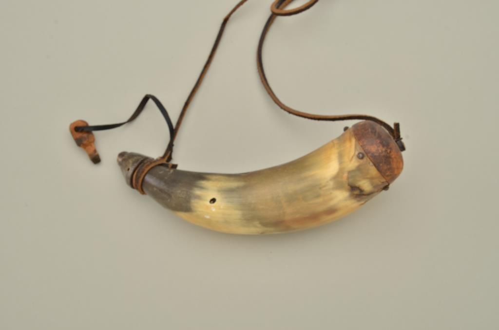 Small antique powder horn with wood plug and leather thong, approx. 7 ...