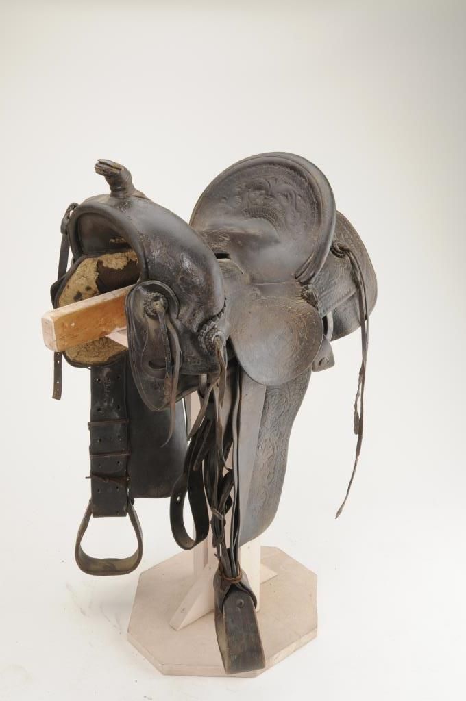Miles City saddler marked Cogshell saddle with original 101 marking ...