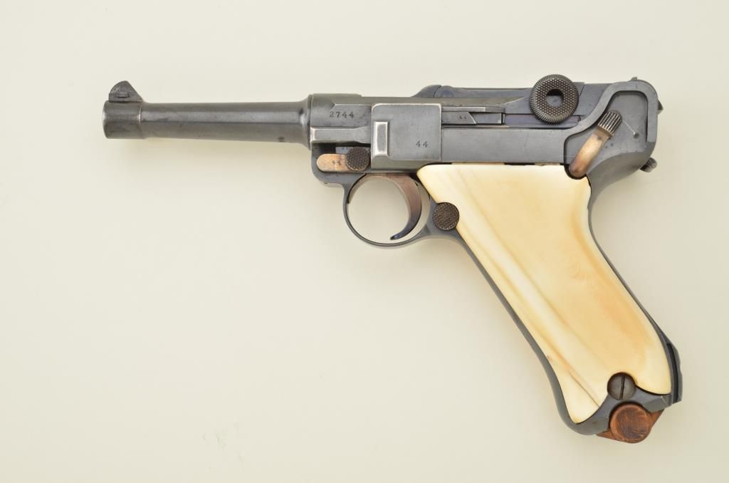 German DWM Luger semi-auto pistol, 9mm cal., 4” barrel, blue finish ...