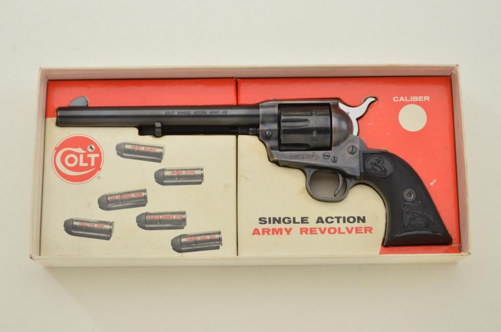 Colt 2nd Generation SAA in desirable factory Stagecoach two-piece ...