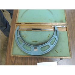 PRECISION FOWLER 10 TO 11 OD MICROMETER SET
