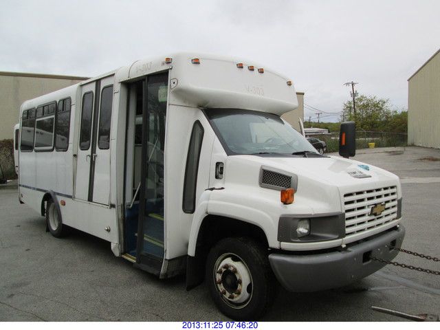 2006 - CHEVROLET SHUTTLE BUS