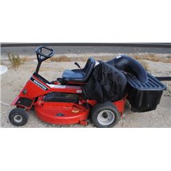 SNAPPER RIDING LAWN MOWER 33" BLADE WITH BAG