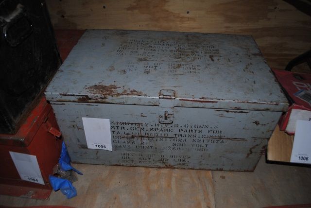 METAL MILITARY LOCKING BOX AND SAFE WAY HOIST
