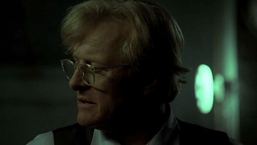 Alias (TV) - Geiger's Glasses (Rutger Hauer)