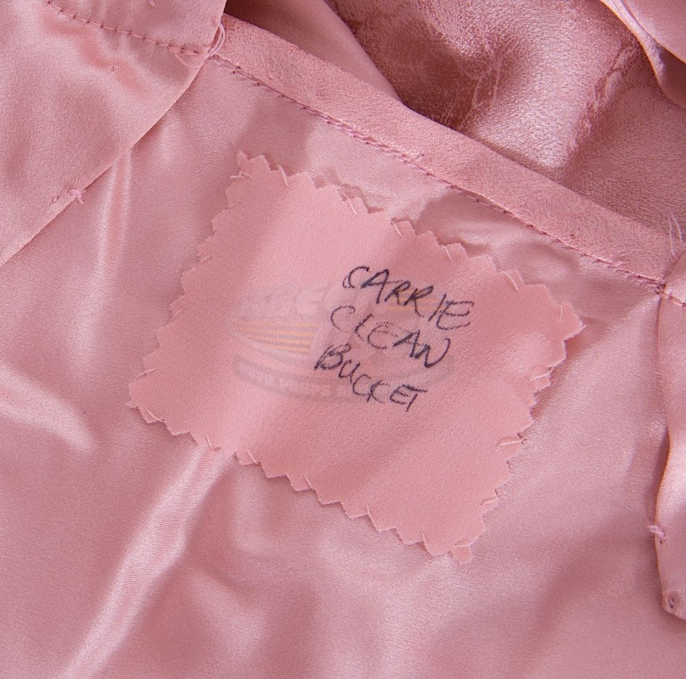 Carrie (2013) - Carrie's Prom Dress & Shawl (Chloe Grace Moretz)