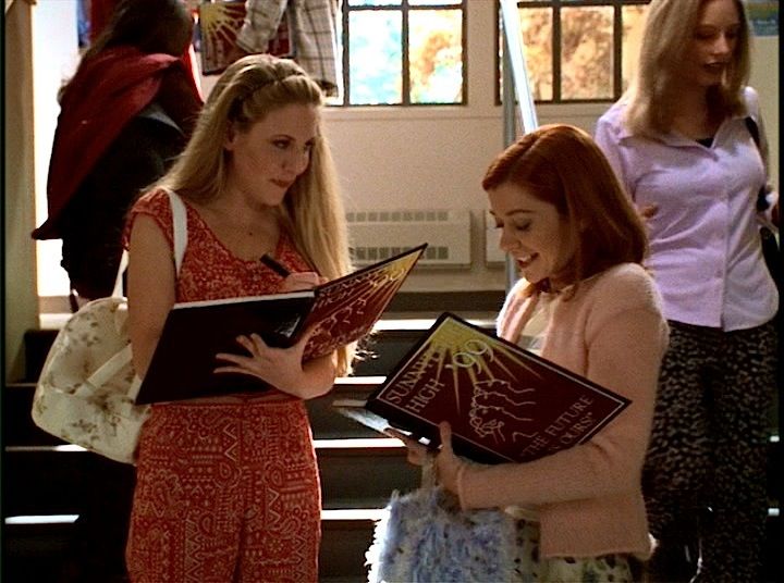 Buffy The Vampire Slayer (TV) - Sunnydale High 1999 Yearbook