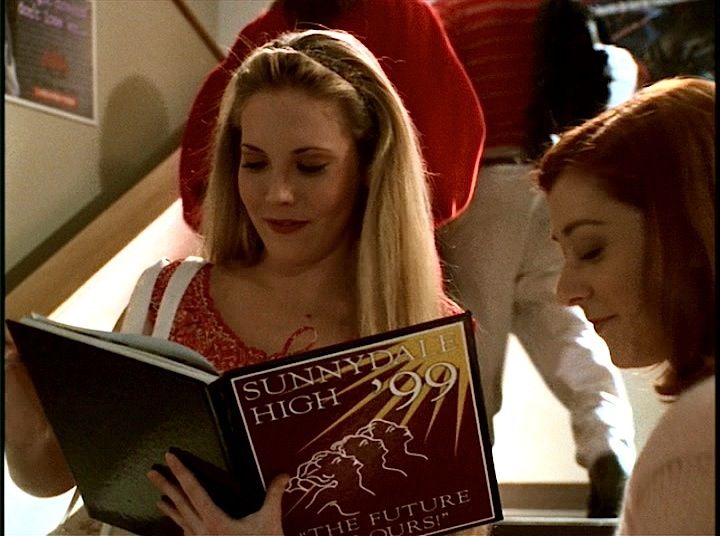 Buffy The Vampire Slayer (TV) - Sunnydale High 1999 Yearbook