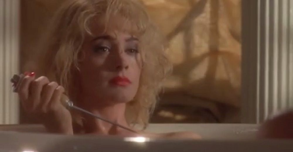 Fatal Instinct - Lola Cain's Scarf & Ice Pick Lighter (Sean Young)
