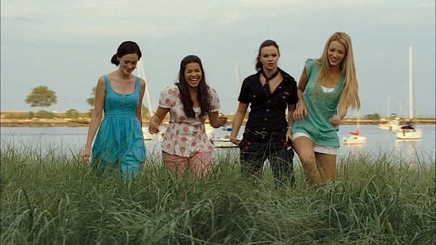 Sisterhood of the Traveling Pants 2, The - Tibby's Outfit (Amber Tamblyn)