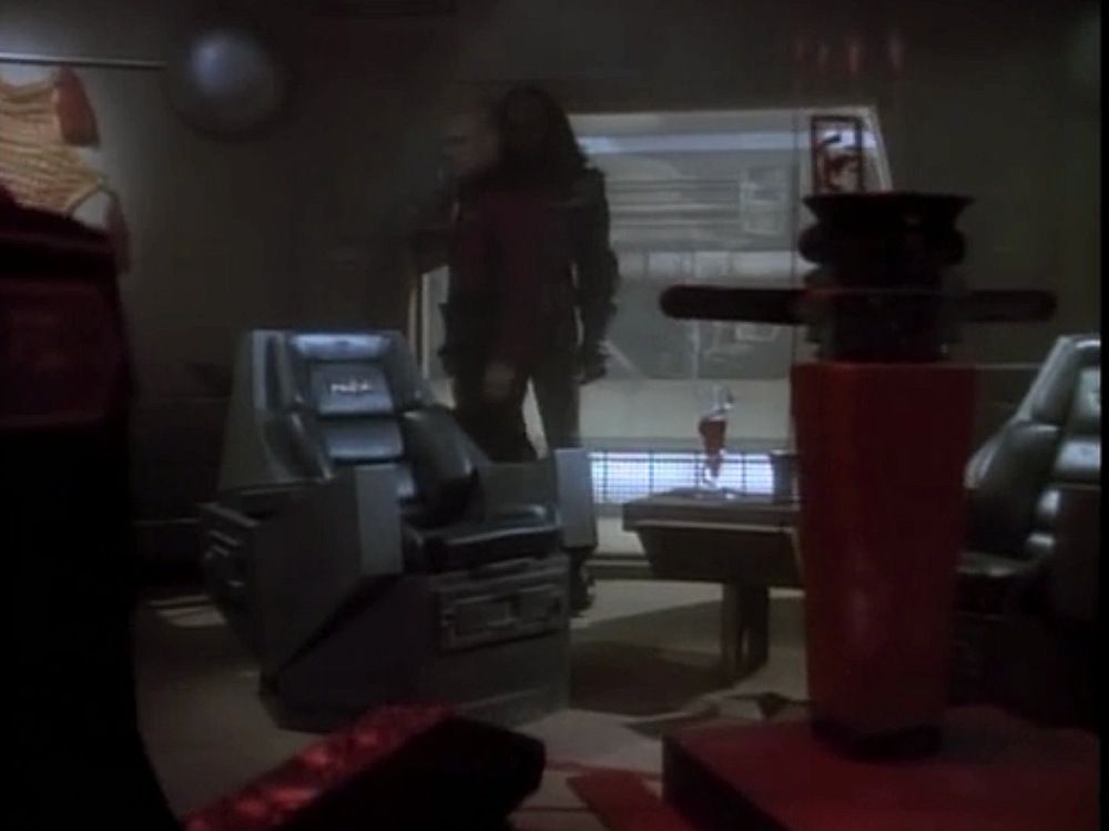 Star Trek: The Next Generation (TV) - Klingon Chair
