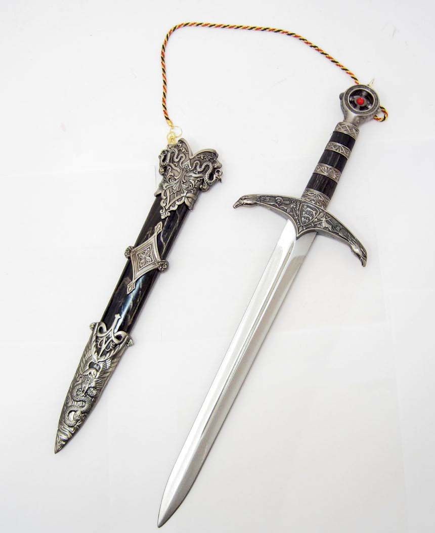 MEDIEVEL STYLE LORD'S DAGGER W/ SCABBARD