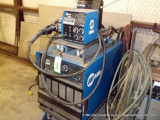 MILLER DELTA WELD 452 W/ MILLER 60 SERIES 24V WIRE FEEDER