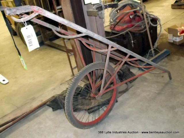 SINGLE WHEELED HORSE FEED/HAY DOLLY