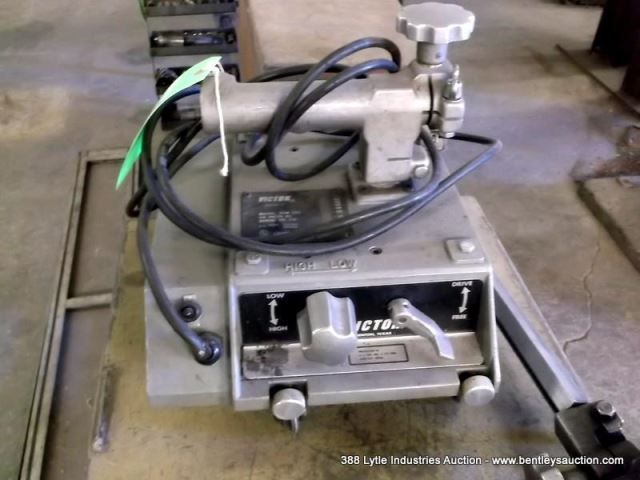 VICTOR VCM 200 CUTTING MACHINE-TRACK CUTTER