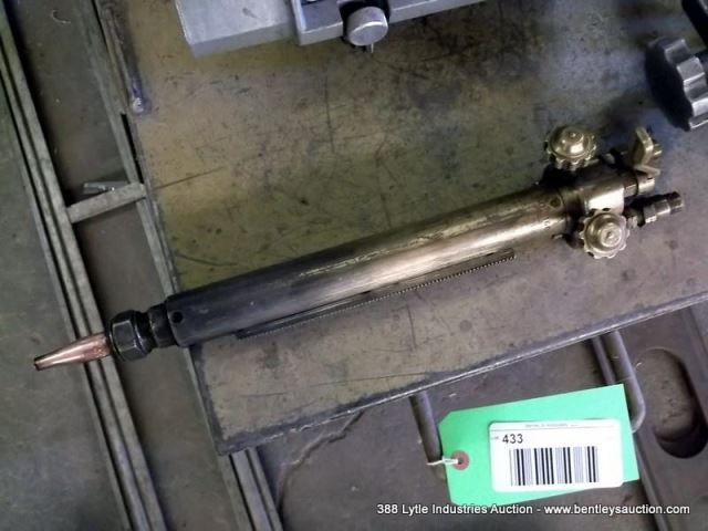 VICTOR VCM 200 CUTTING MACHINE-TRACK CUTTER