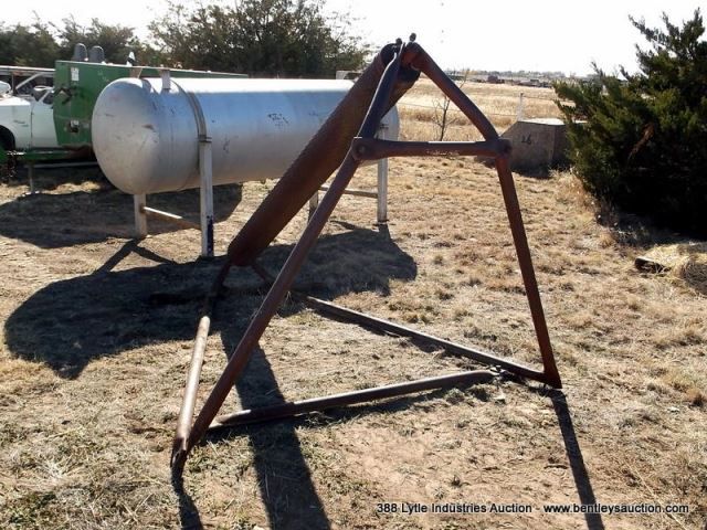 SHOPMADE CATTLE FLY OILER / ROLLER