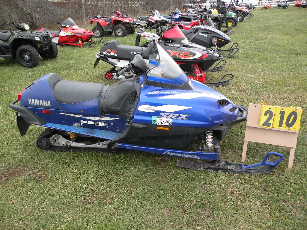 1998 Yamaha SRX 600 8DF000433