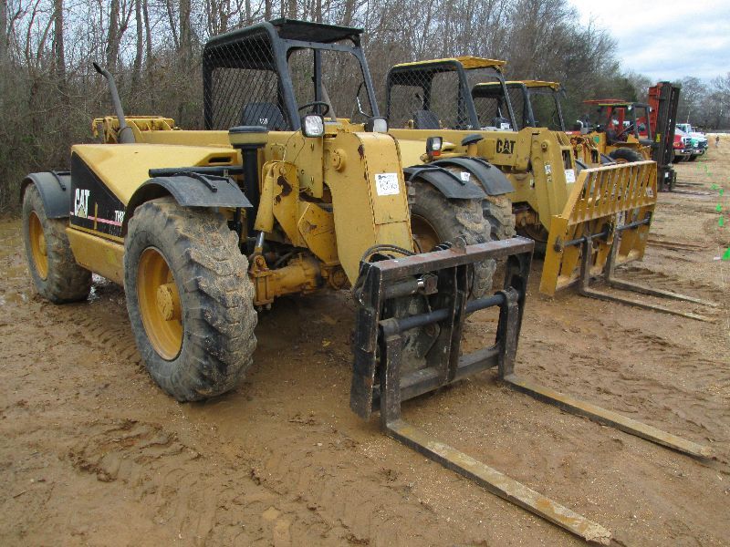 CAT TH82 TELESCOPIC FORKLIFT, S/N 3JN017538K (02 YR) CAP, TILT CARRIAGE ...