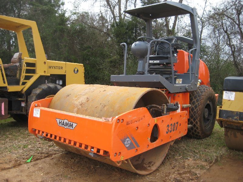 HAMM 3307 VIBRATORY ROLLER, S/N H1890943 (13 YR) 66" SMOOTH DRUM ...