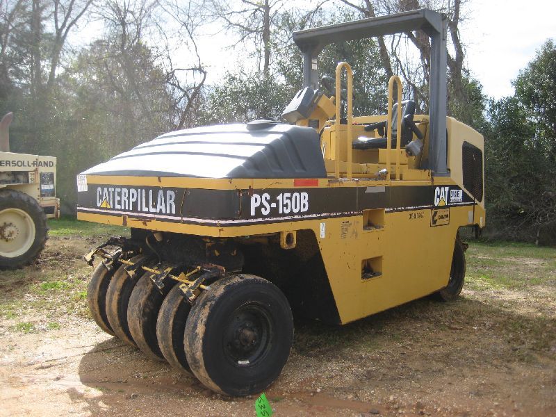 CAT PS-150 PNEUMATIC ROLLER, S/N 3XR00267, ROLL BAR, WATER TANK ...