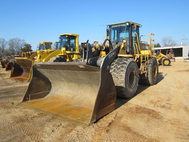 JOHN DEERE 824J WHEEL LOADER, S/N 586420 (03 YR) GP BUCKET, ECAB W/AIR ...